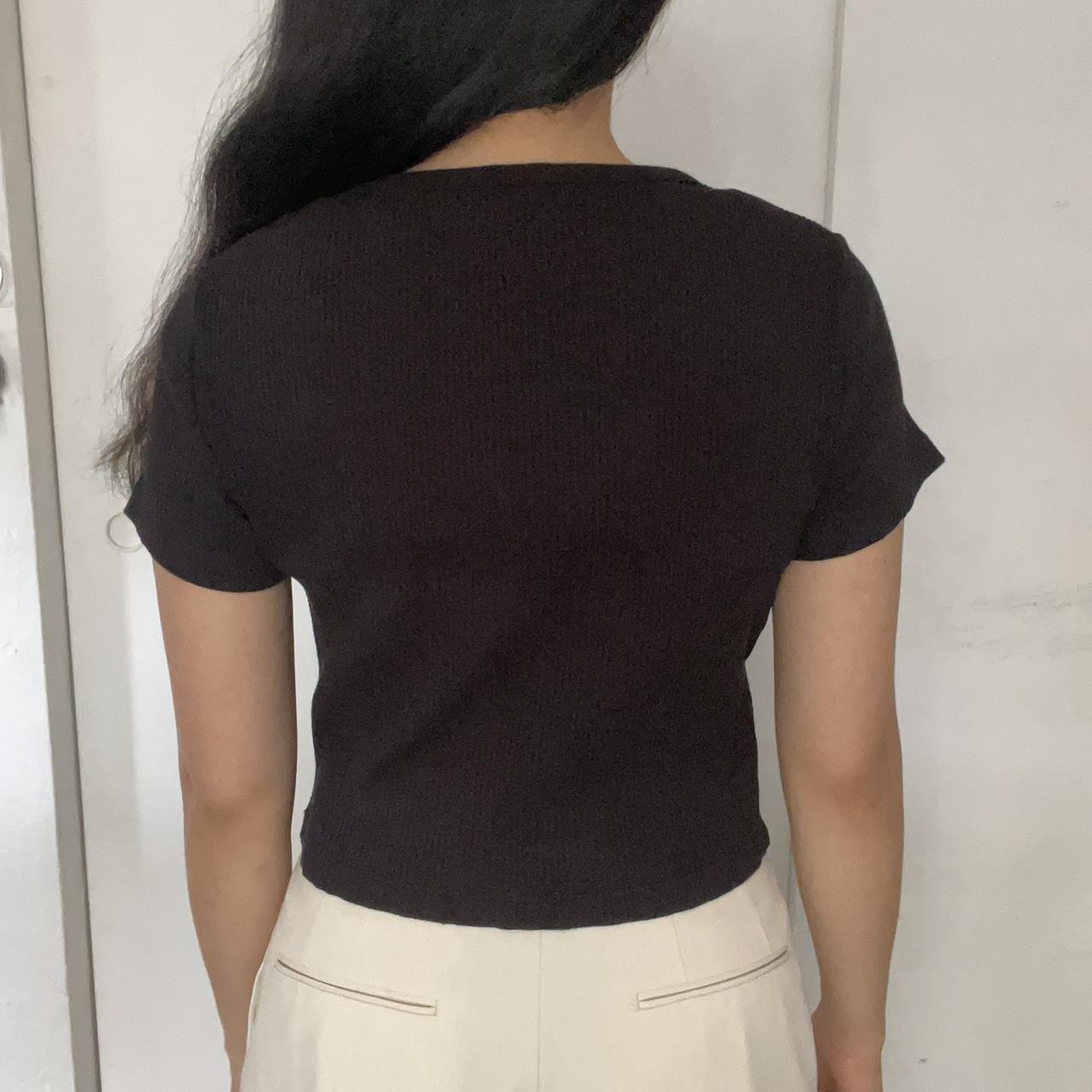 Black Uniqlo Ribbed Top Model is 5’4, 105lbs Most... | Depop
