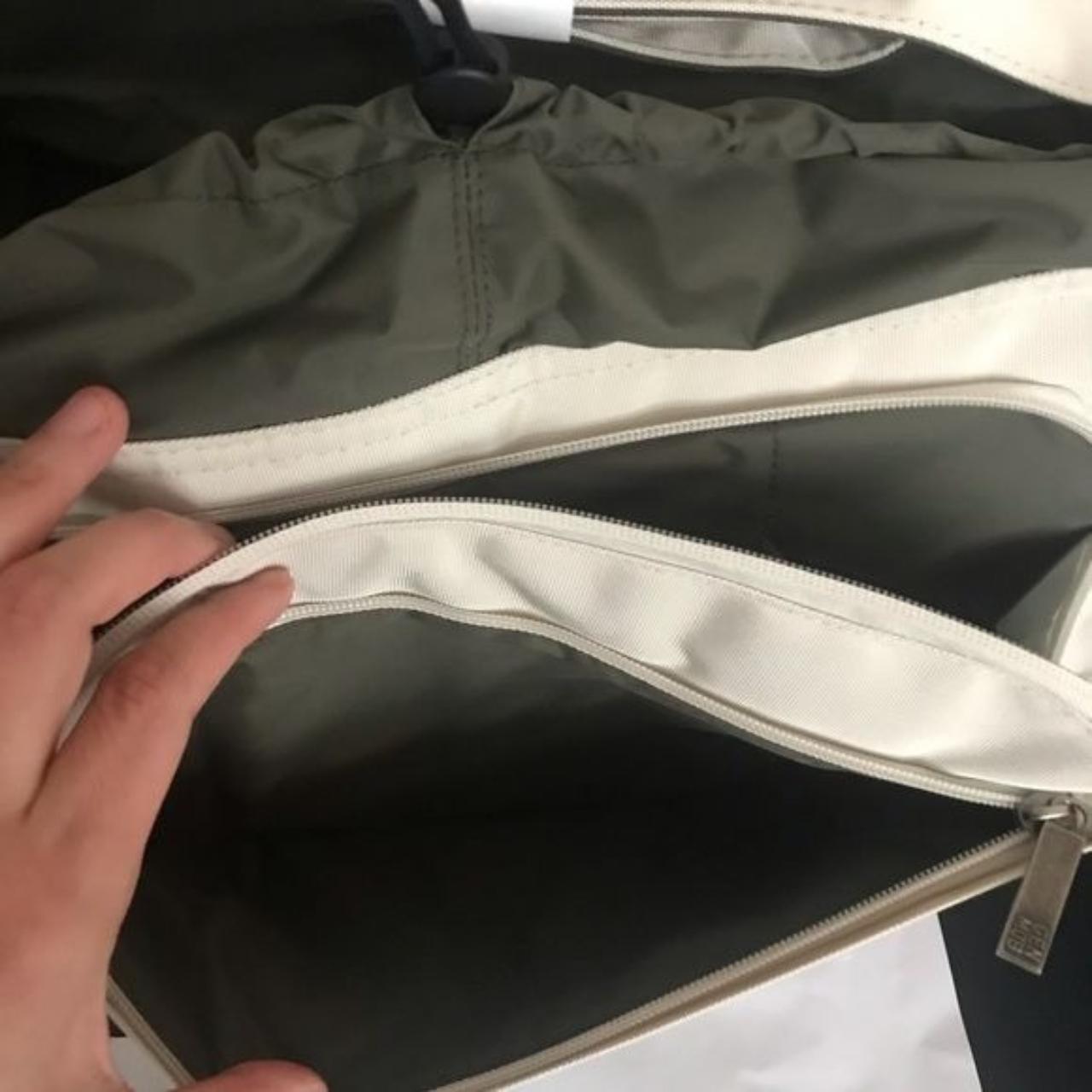 Golla GenMob Limon Beige Cream 16" Laptop Messenger... - Depop