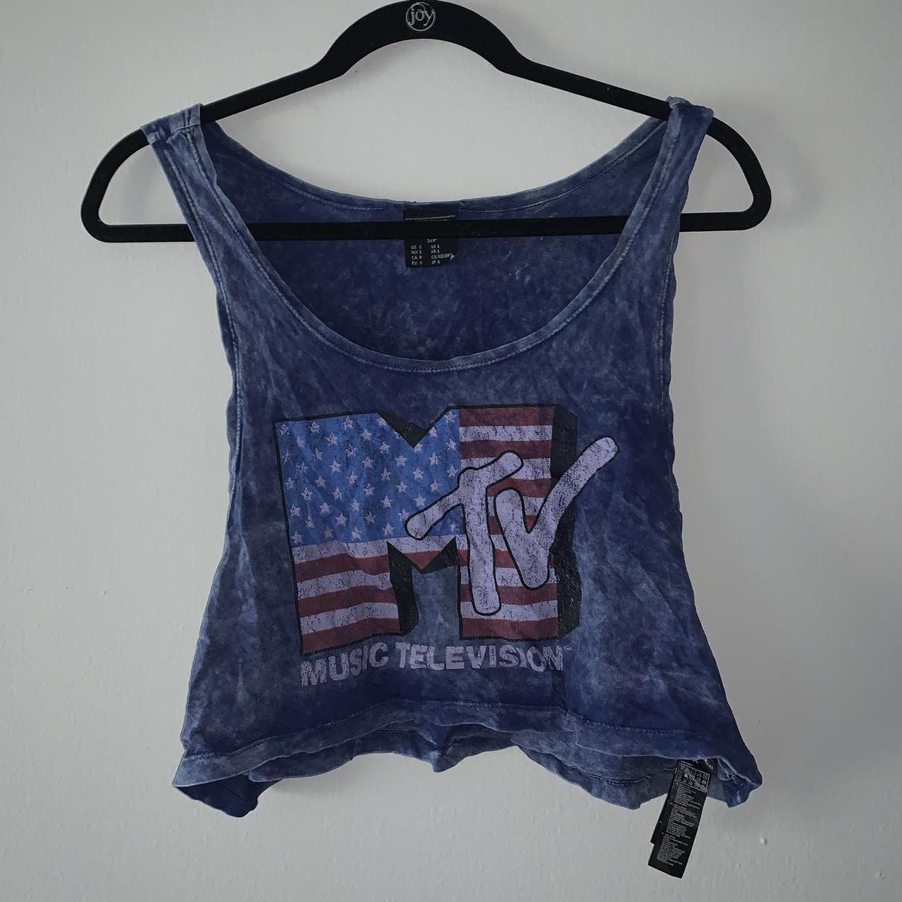 Rue 21 Women's Navy and Red Vest | Depop