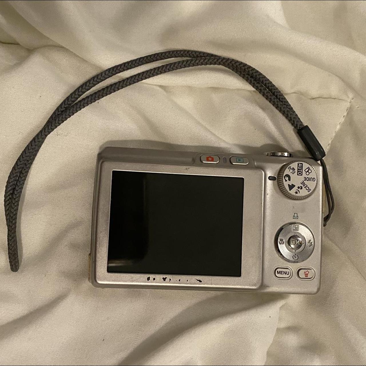 Olympus FE-220 point and shoot digital camera This... - Depop