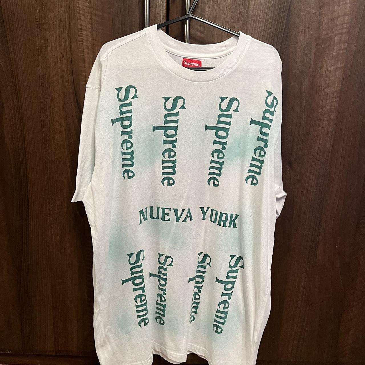 Supreme Men's T-shirt | Depop