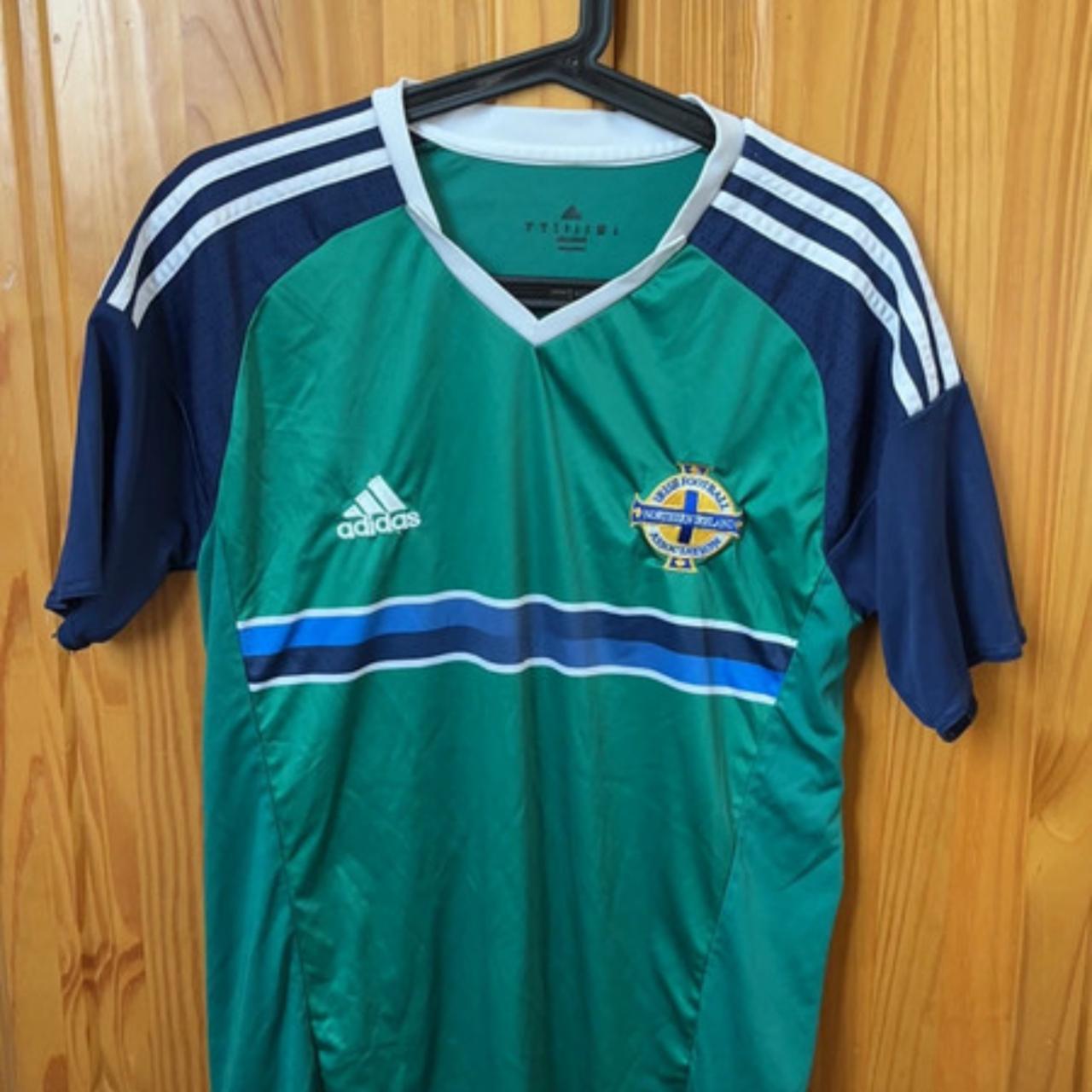 Northern Ireland football top - Depop