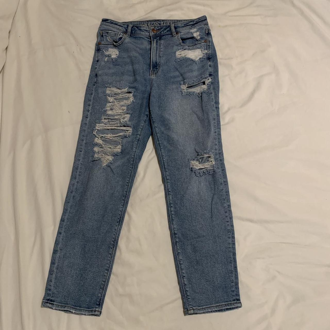 Straight leg ripped American Eagle jeans. Size 8.... - Depop