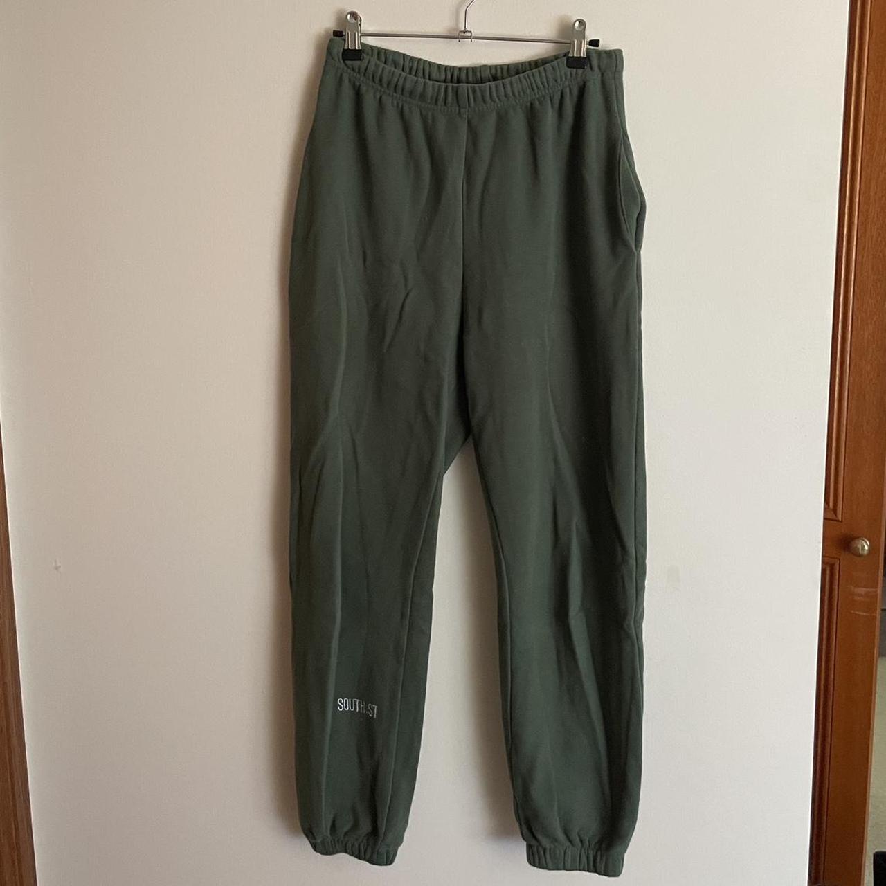 South st bottle green trackies/ sweatpants Fits 6-10 - Depop