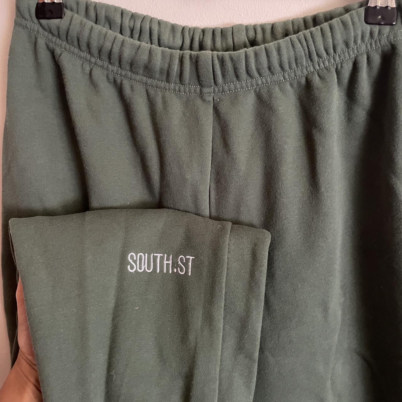 South st bottle green trackies/ sweatpants Fits 6-10 - Depop
