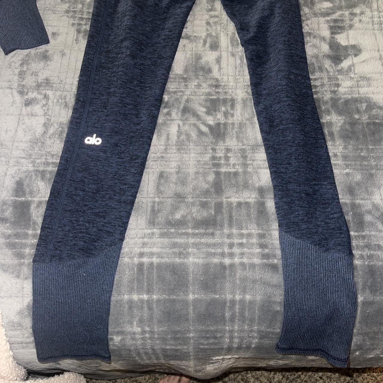 Alo Yoga Women's Blue Leggings | Depop