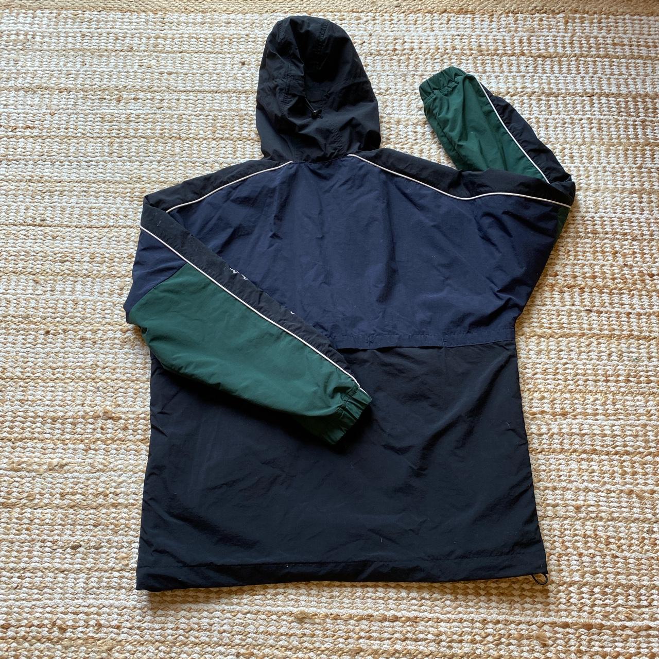 Carhartt pullover raincoat with front pocket and... - Depop