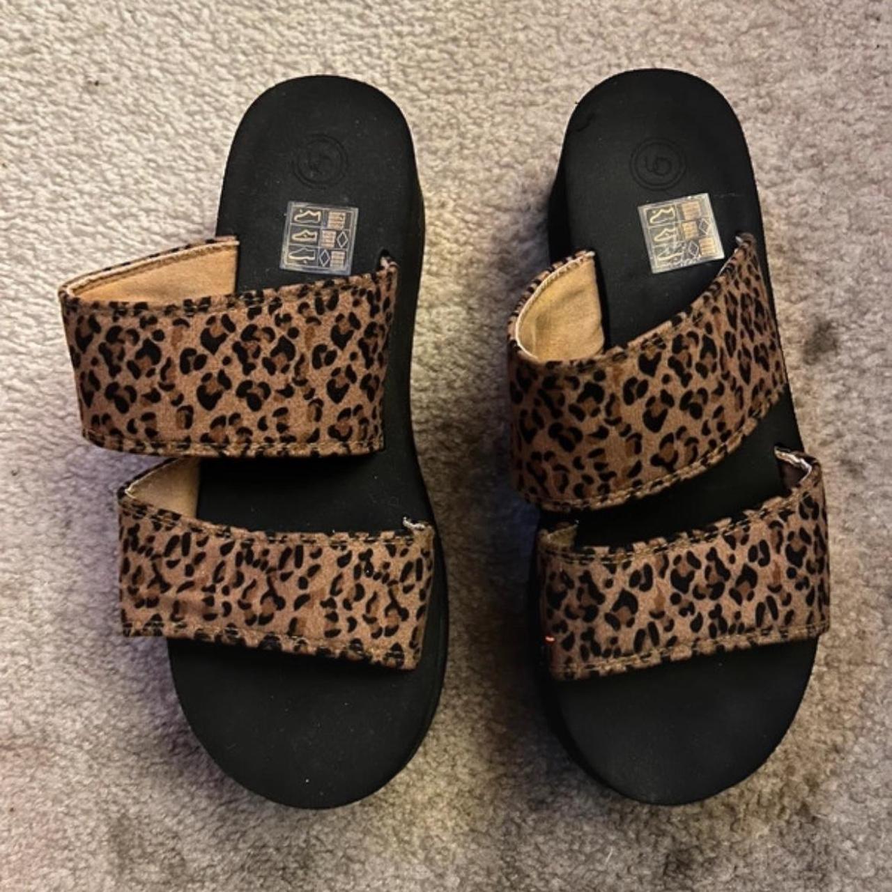 Gently worn very comfortable thick foam sole leopard... - Depop