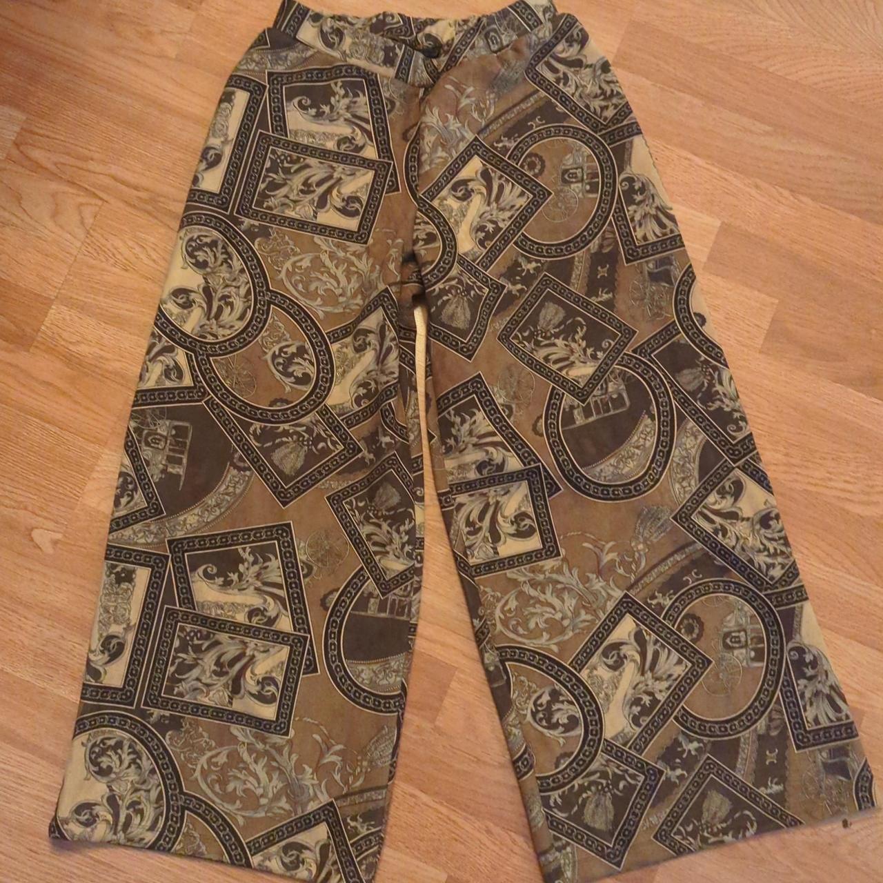 Patterned wide leg pants! super stretchy and... - Depop