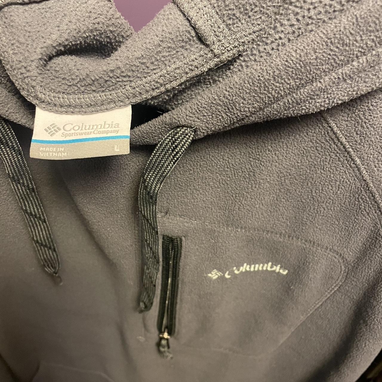 Columbia Grey fleece hoodie Size large Chest pocket - Depop