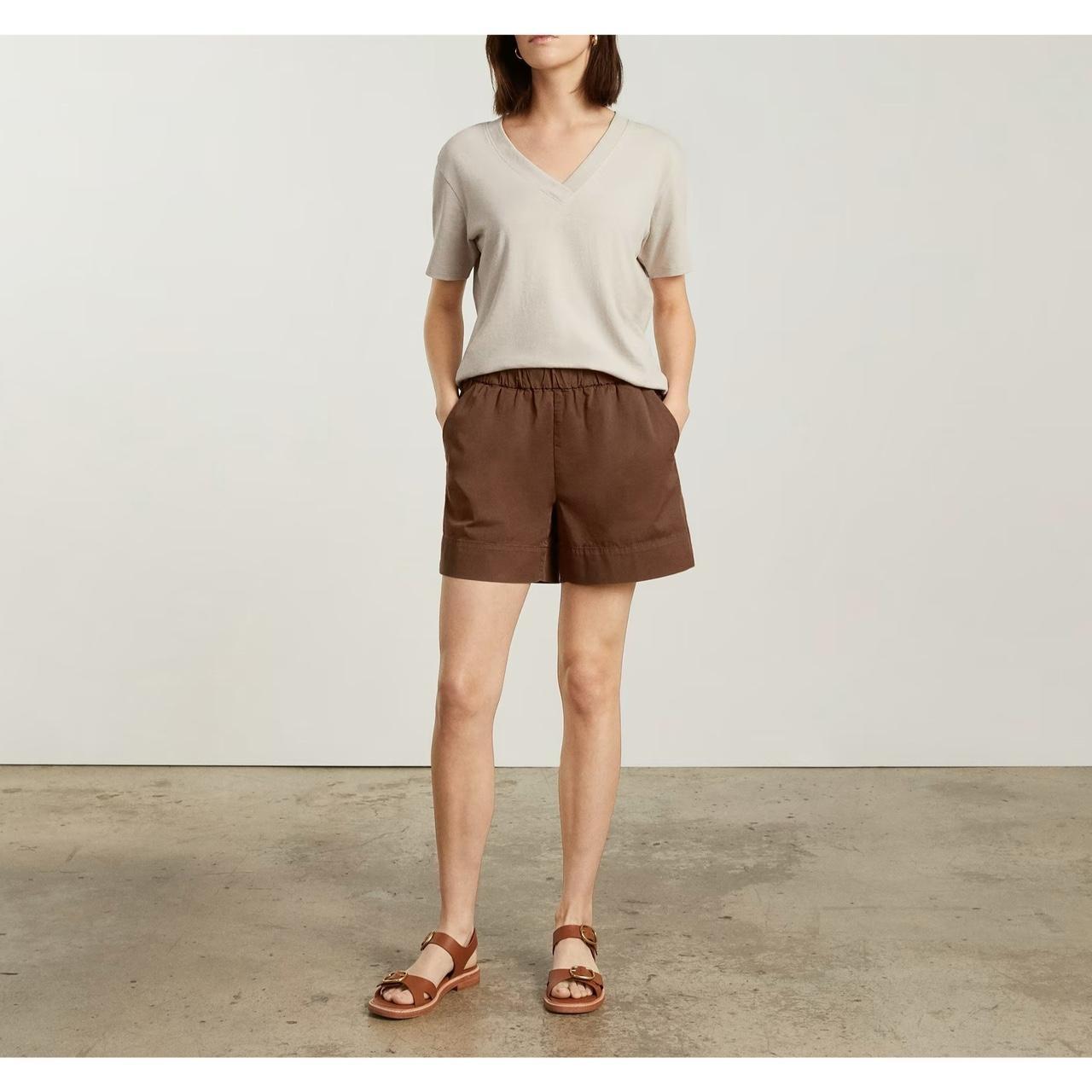Everlane Women's White and Tan Shorts | Depop