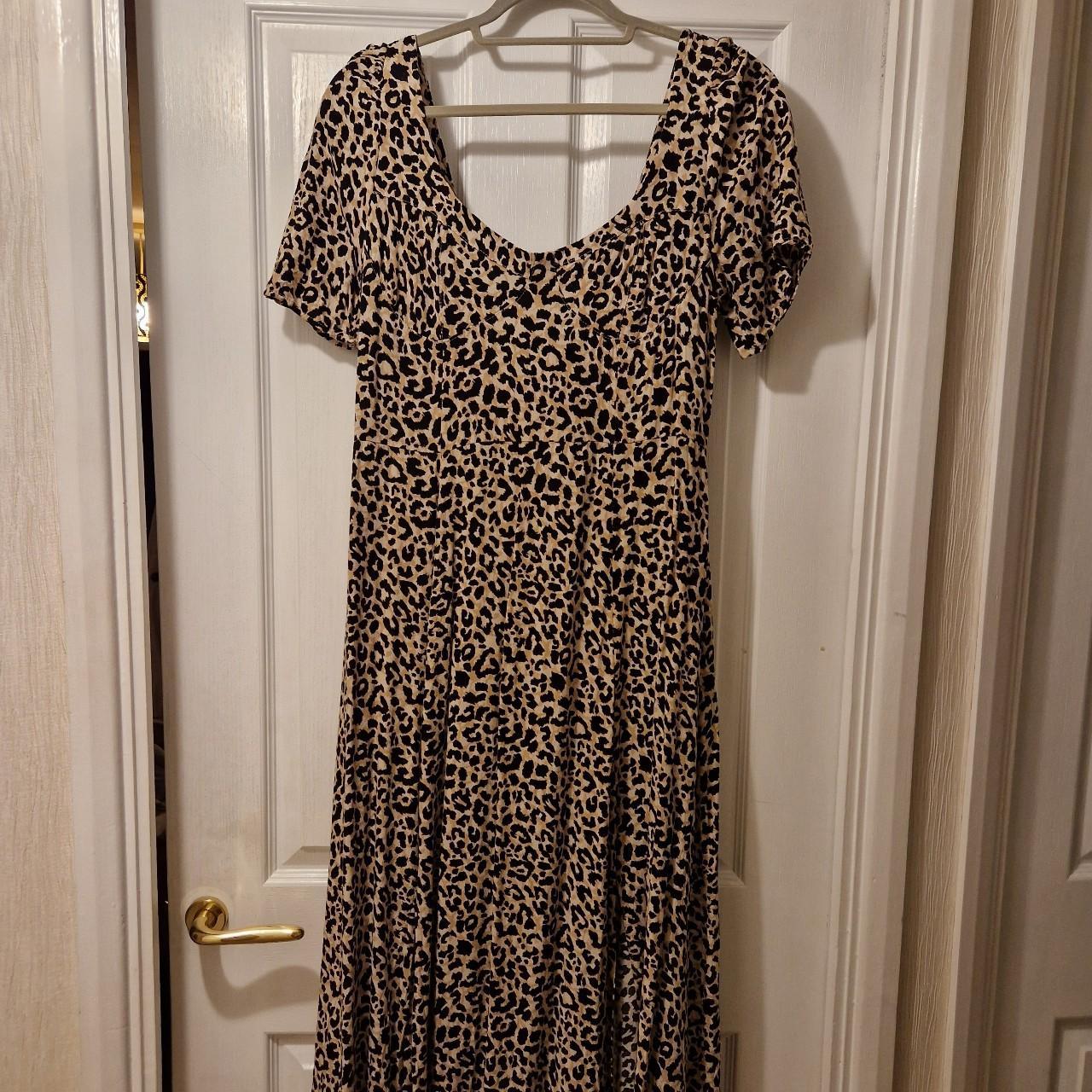 ASOS Leopard Print Maxi Dress with split Size... - Depop