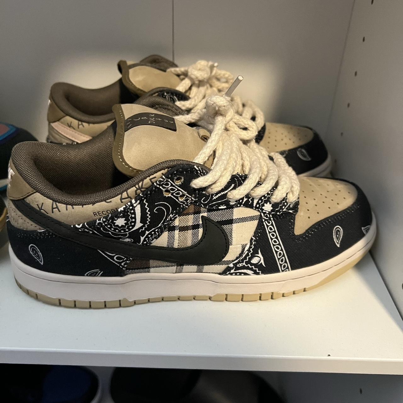 Nike Men's Cream and Brown Trainers | Depop