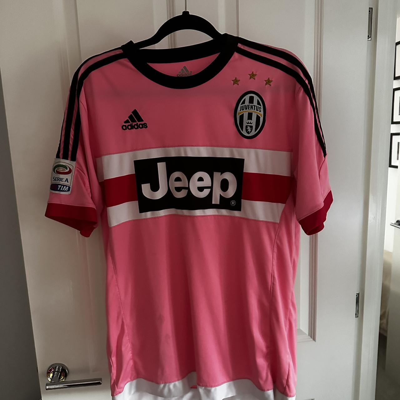 Juventus pink football top size XL in good condition... - Depop