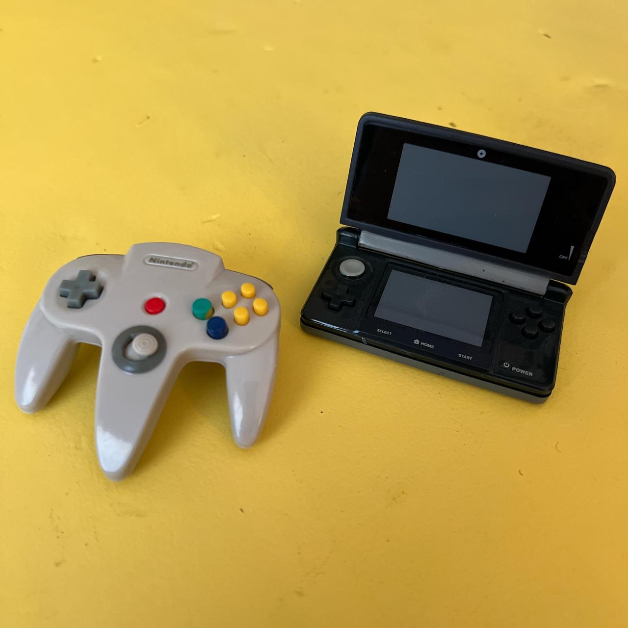 MINI FIGURES!!! (NOT REAL PLAYABLE CONTROLLER OR DS)... | Depop