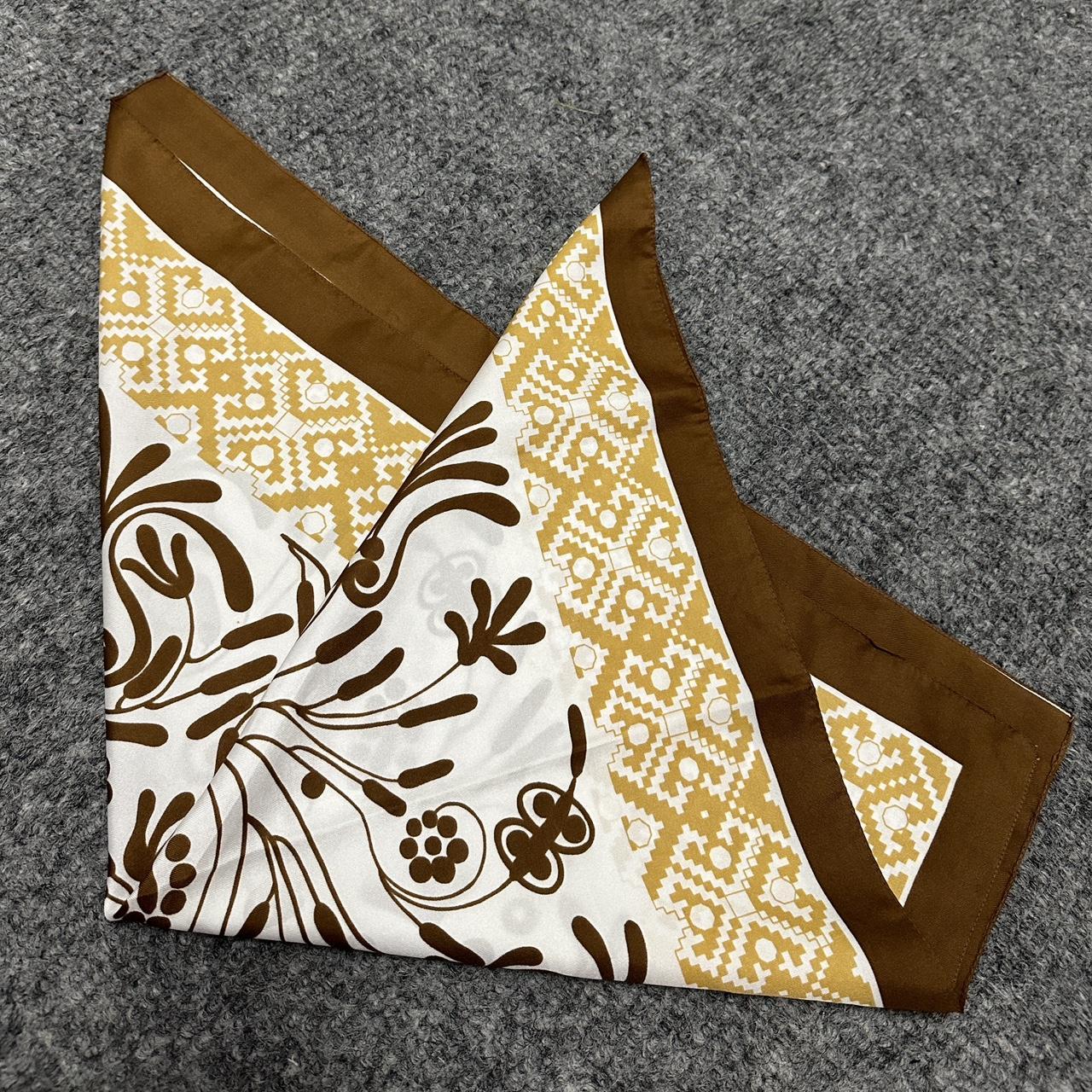 1970s faux silk bandana top - The cutest faux silk... - Depop