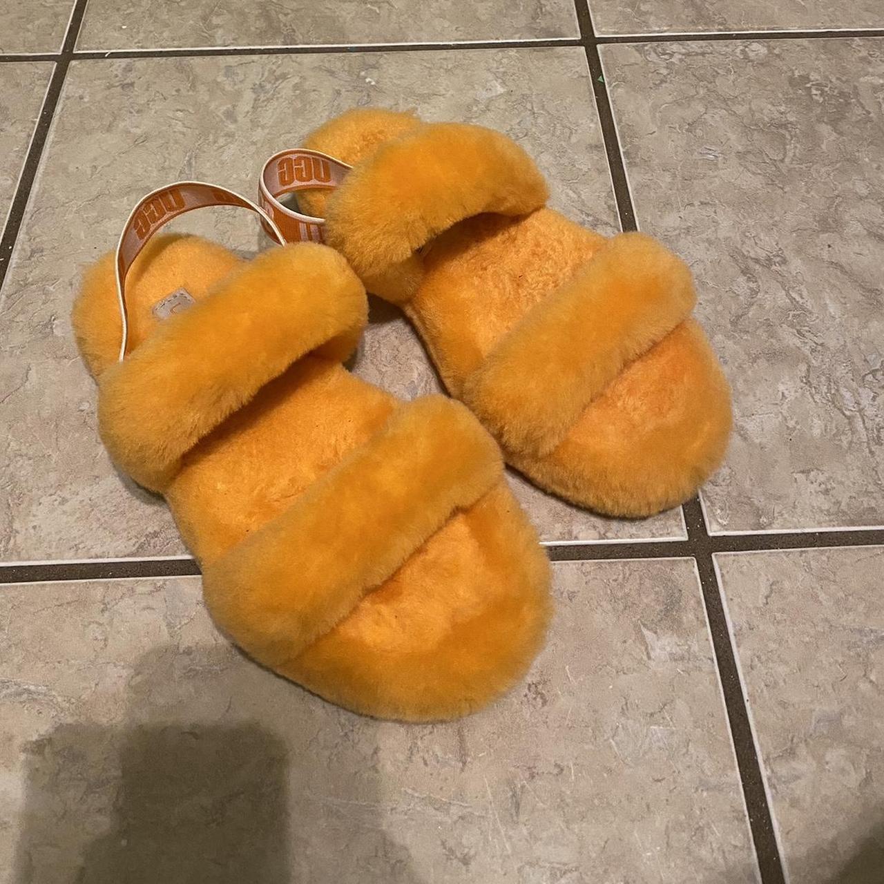 Big Kids Ugg Oh Yeah Sandals Big Kids 6 fits women’s... - Depop
