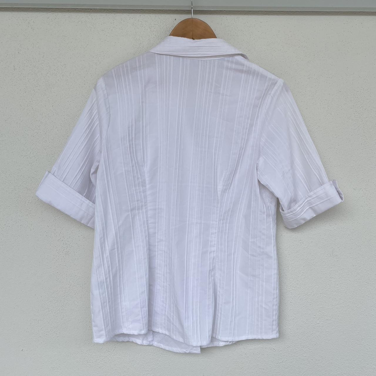 Suzannegrae white blouse Size 12 🤍 Preloved &... - Depop