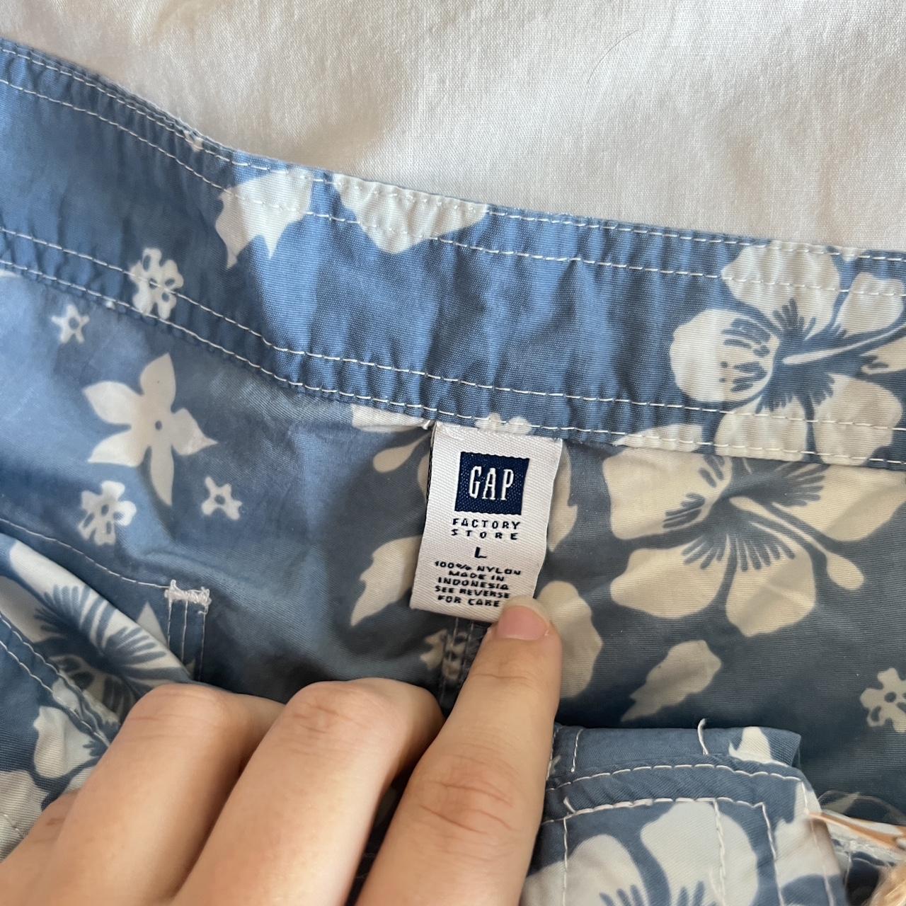 Vintage 90s gap hibiscus Hawaiian board shorts - Depop