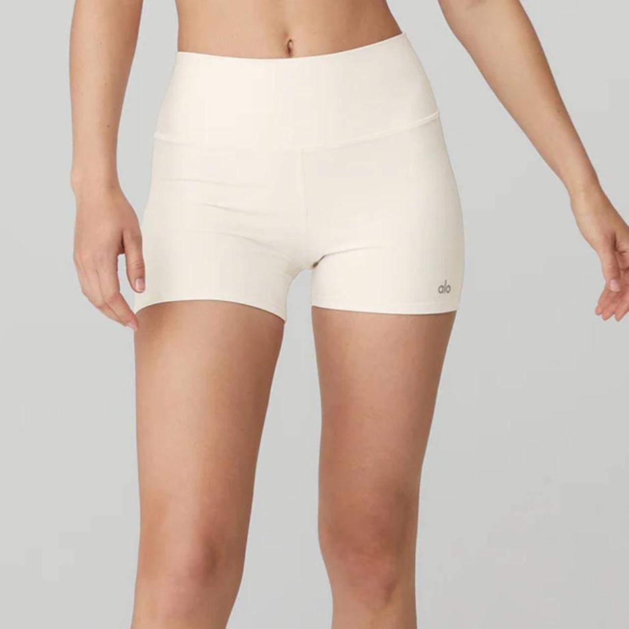 Alo Yoga 3” Airlift Shorts -in perfect condition,... - Depop