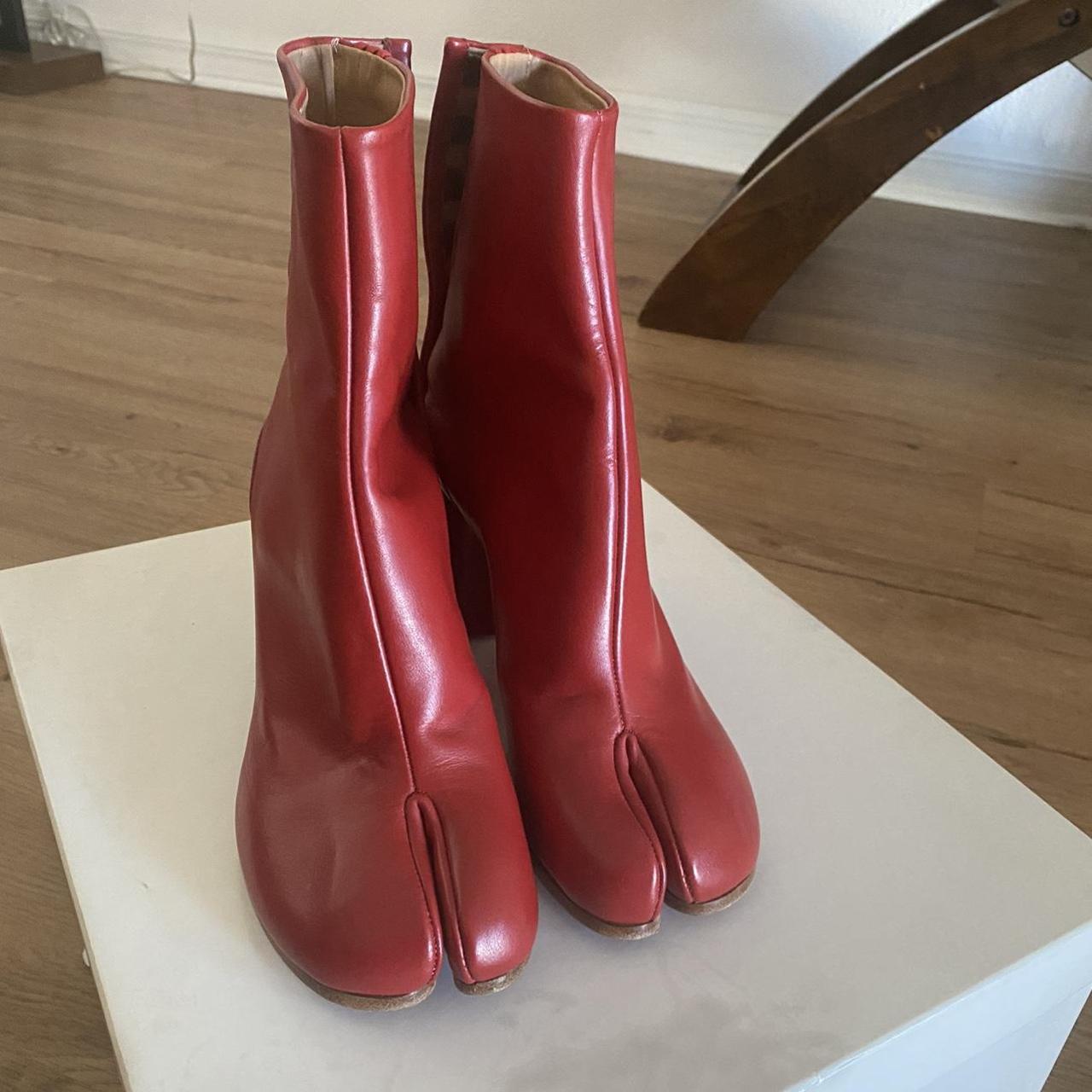 Red Maison Margiela Tabi boots. Boots are in great... - Depop
