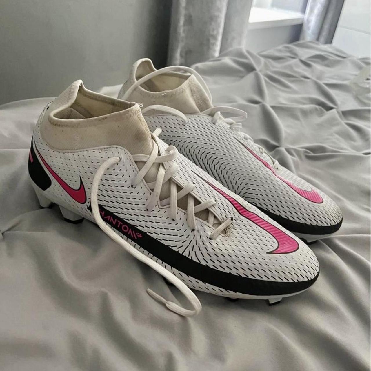 Nike Phantom FG football boots Size 9 (FIT LIKE A... - Depop