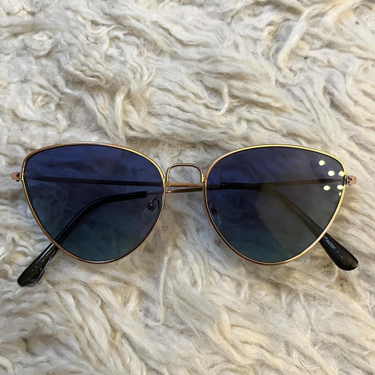 Cat eye sunglasses - gold rims Never worn #cateye... - Depop