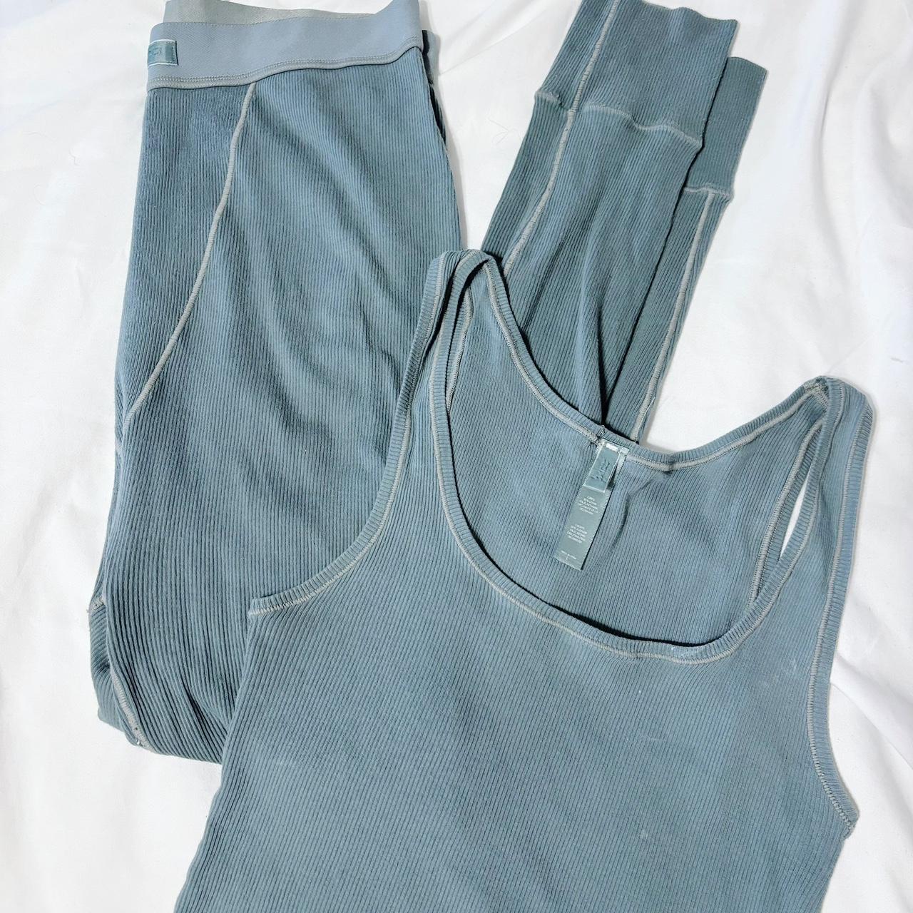 skims set tank size large, leggings size medium... - Depop