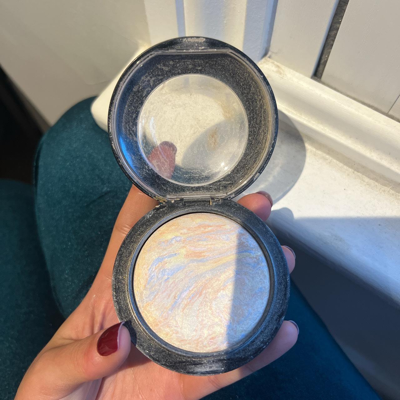 MAC lightscapade mineralize skinfinish highlighter - Depop