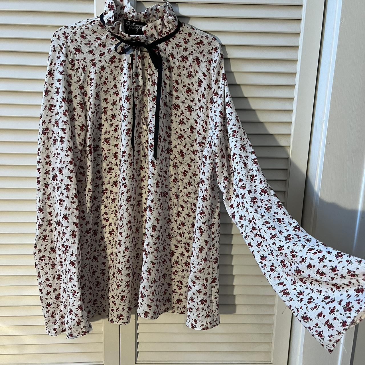 Floral collared blouse with ribbon detail - Depop