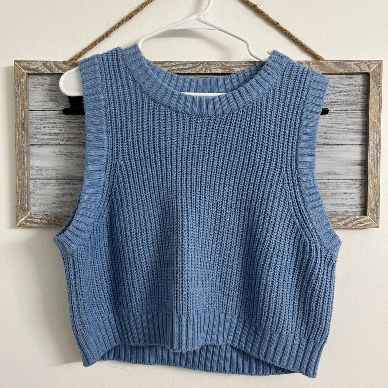 Cropped blue sweater vest Size XL but fits like M - Depop