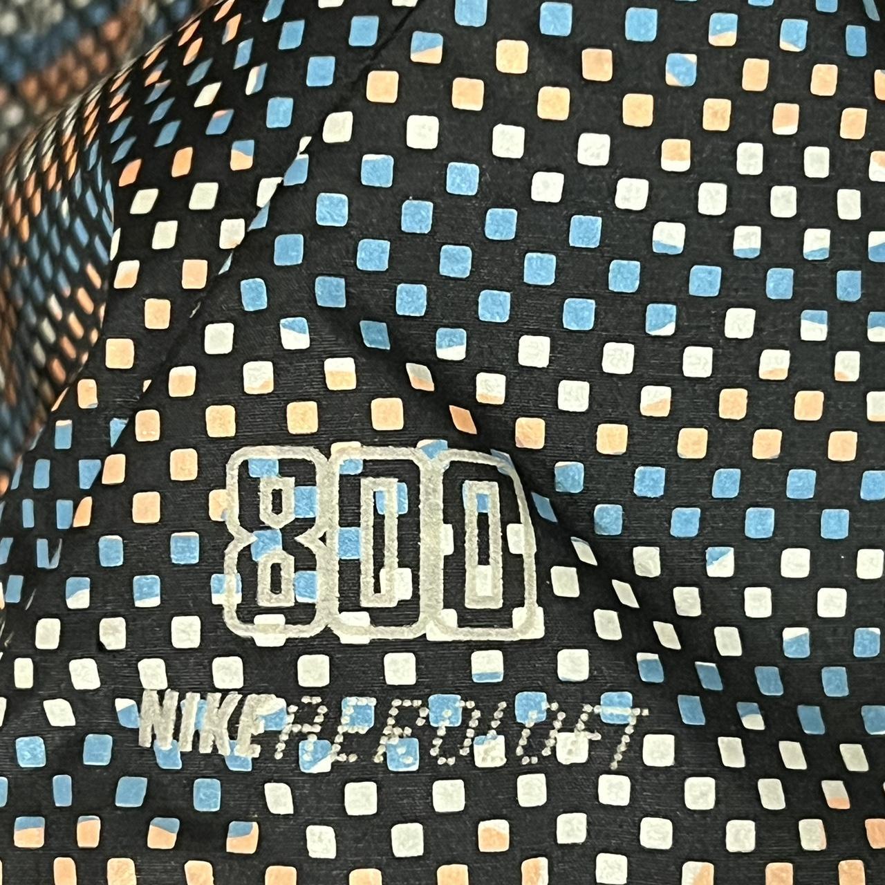 Nike Men's Black and Red Gilet | Depop