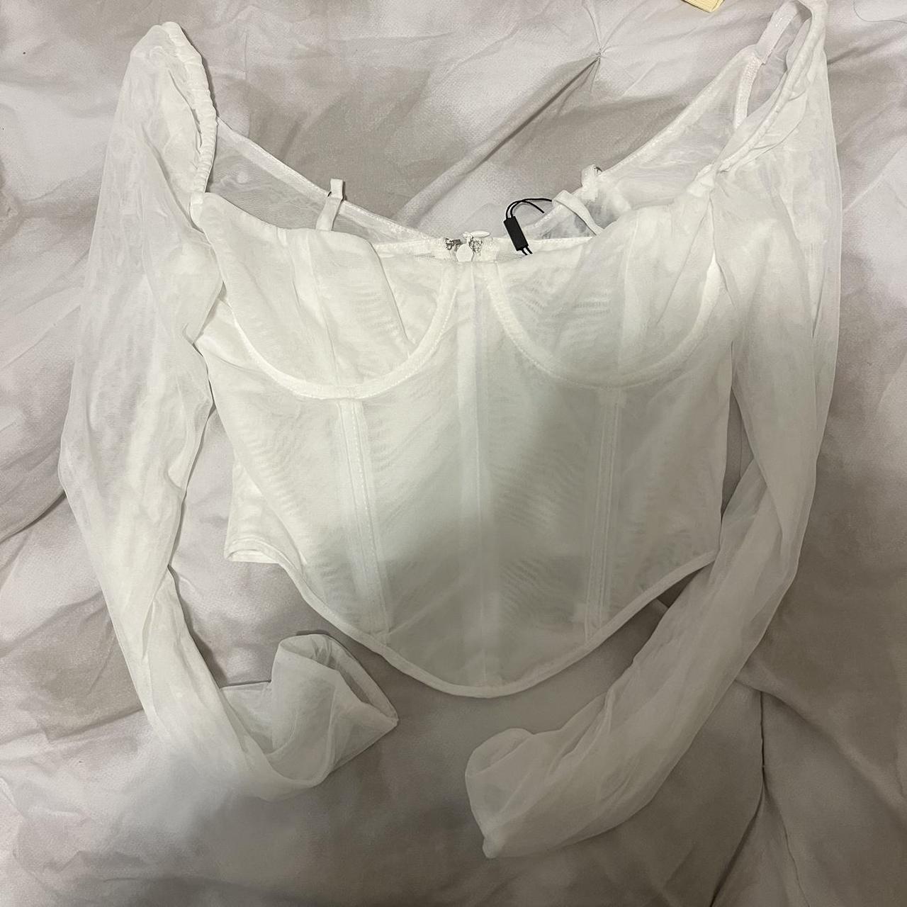 Aritzia Women's White Corset | Depop
