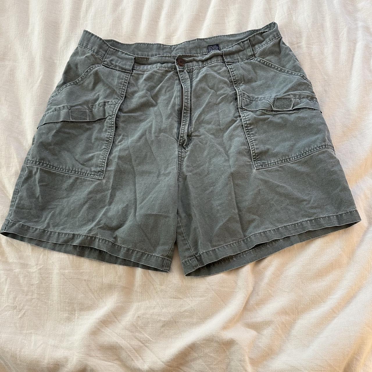 Vintage Jansport army green khaki cargo shorts! In... - Depop