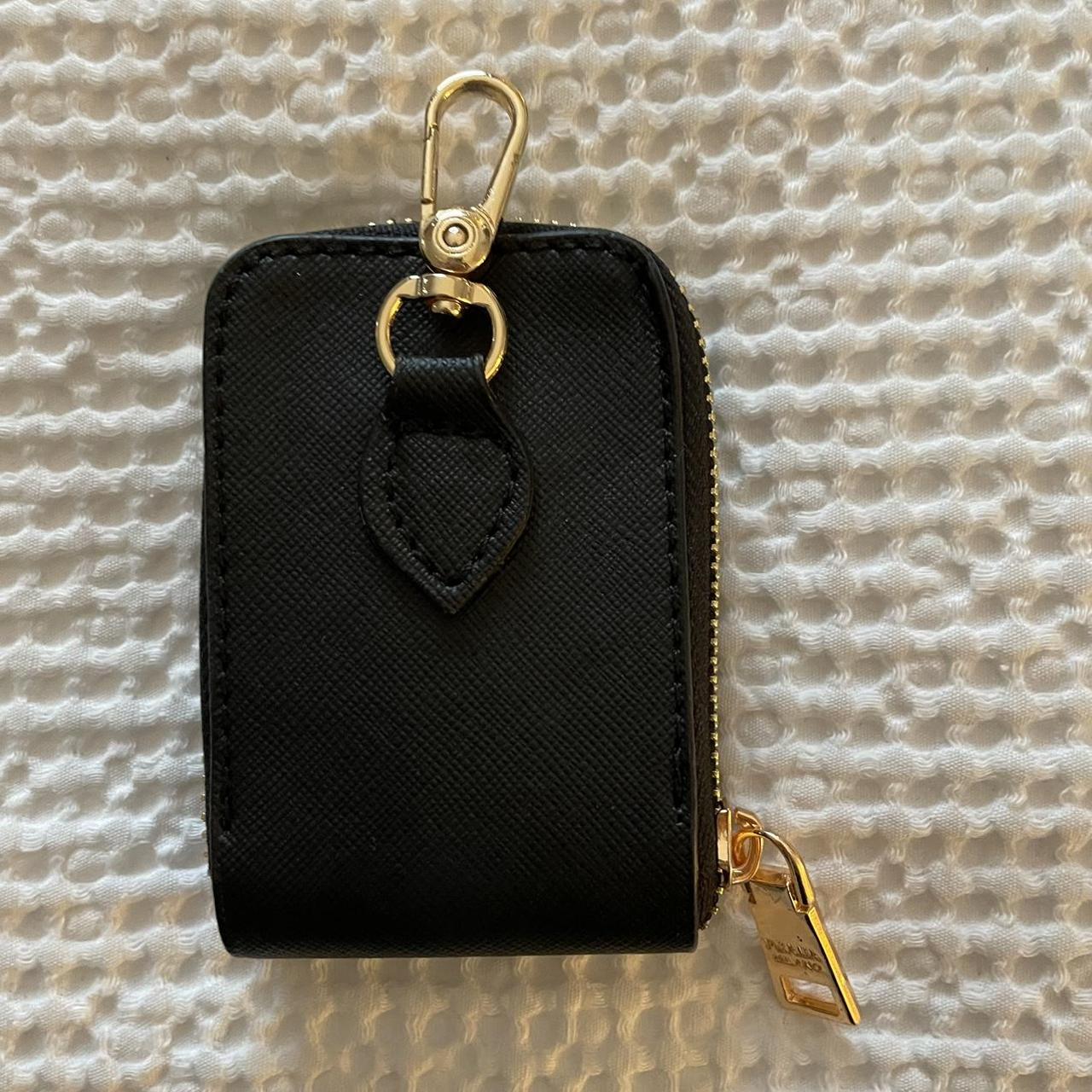Small Prada pouch coin purse. #prada #madeinturkey - Depop