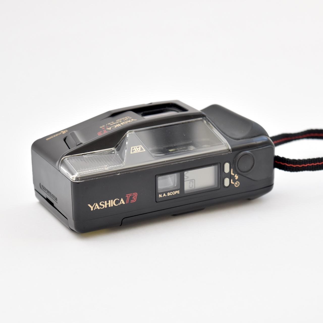 Yashica Black and Gold Cameras-and-accessories | Depop