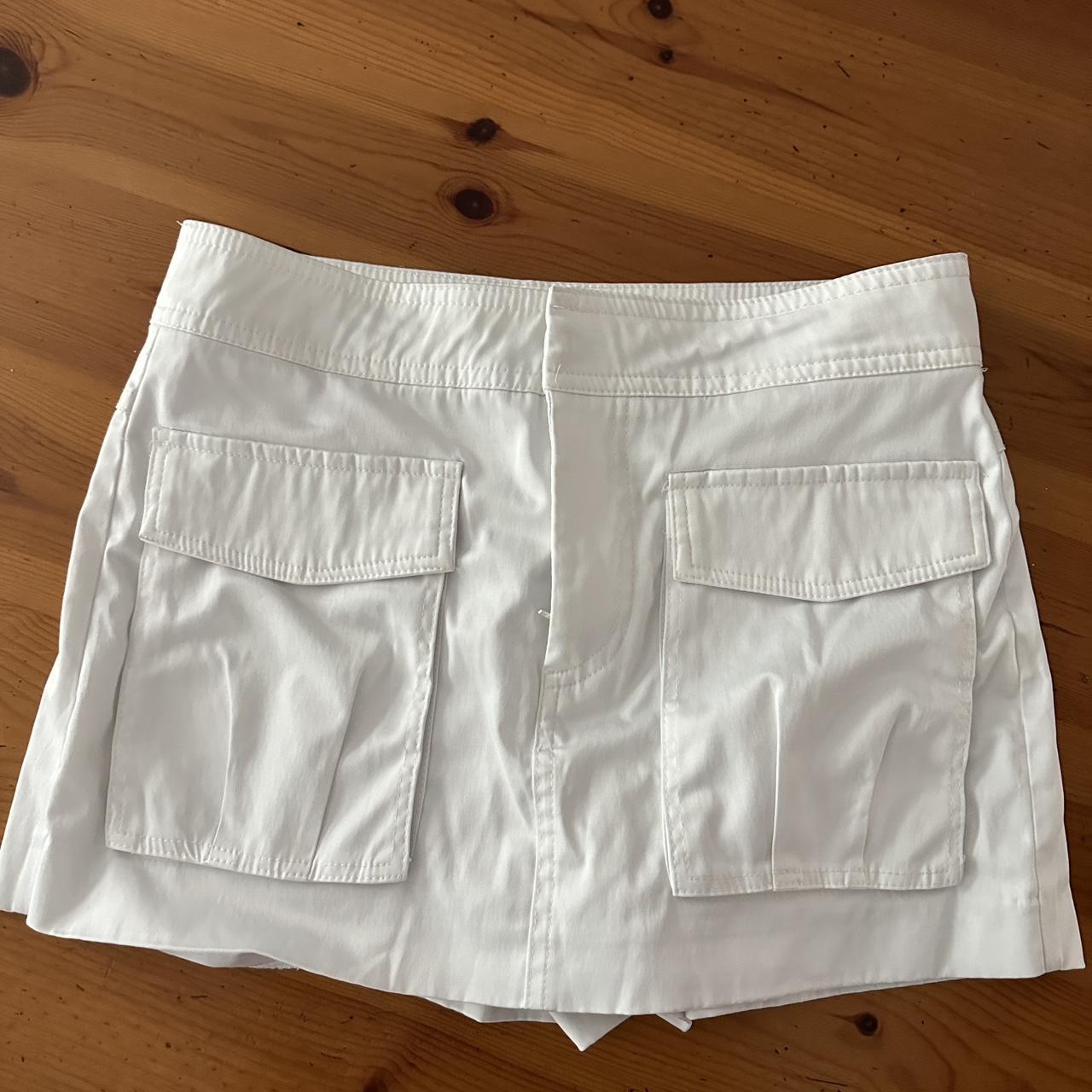 Zara mini cargo skort. Super cute & comfy size xs/24 - Depop