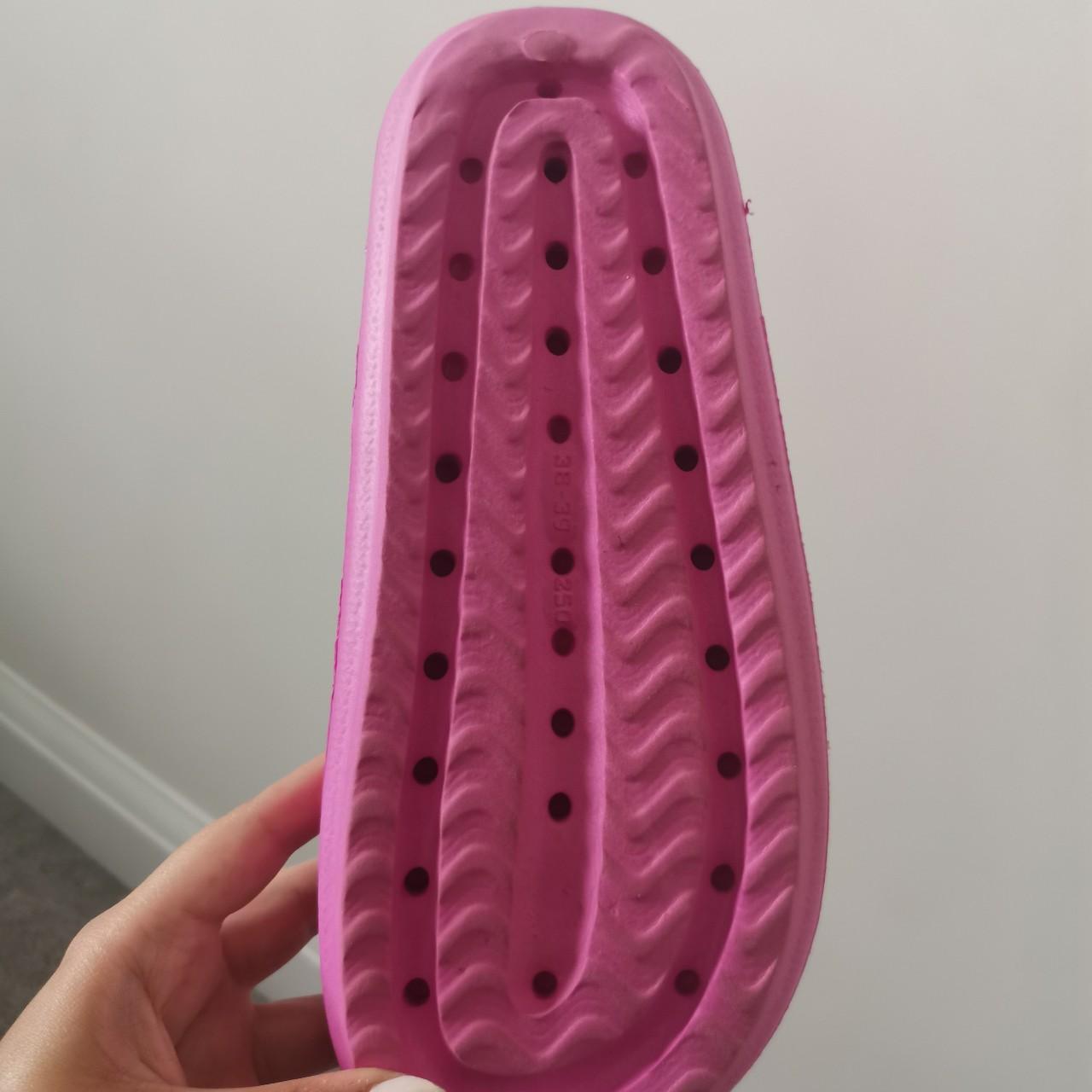 Pink sliders Size UK 5-6 Only used around the house - Depop