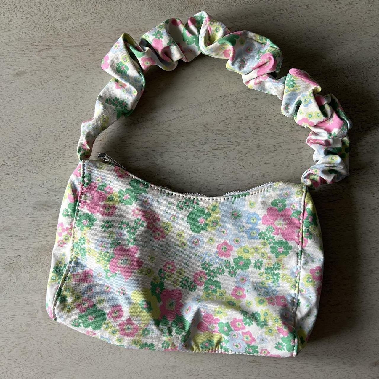 ASOS ruched flower shoulder bag So cute In great... - Depop