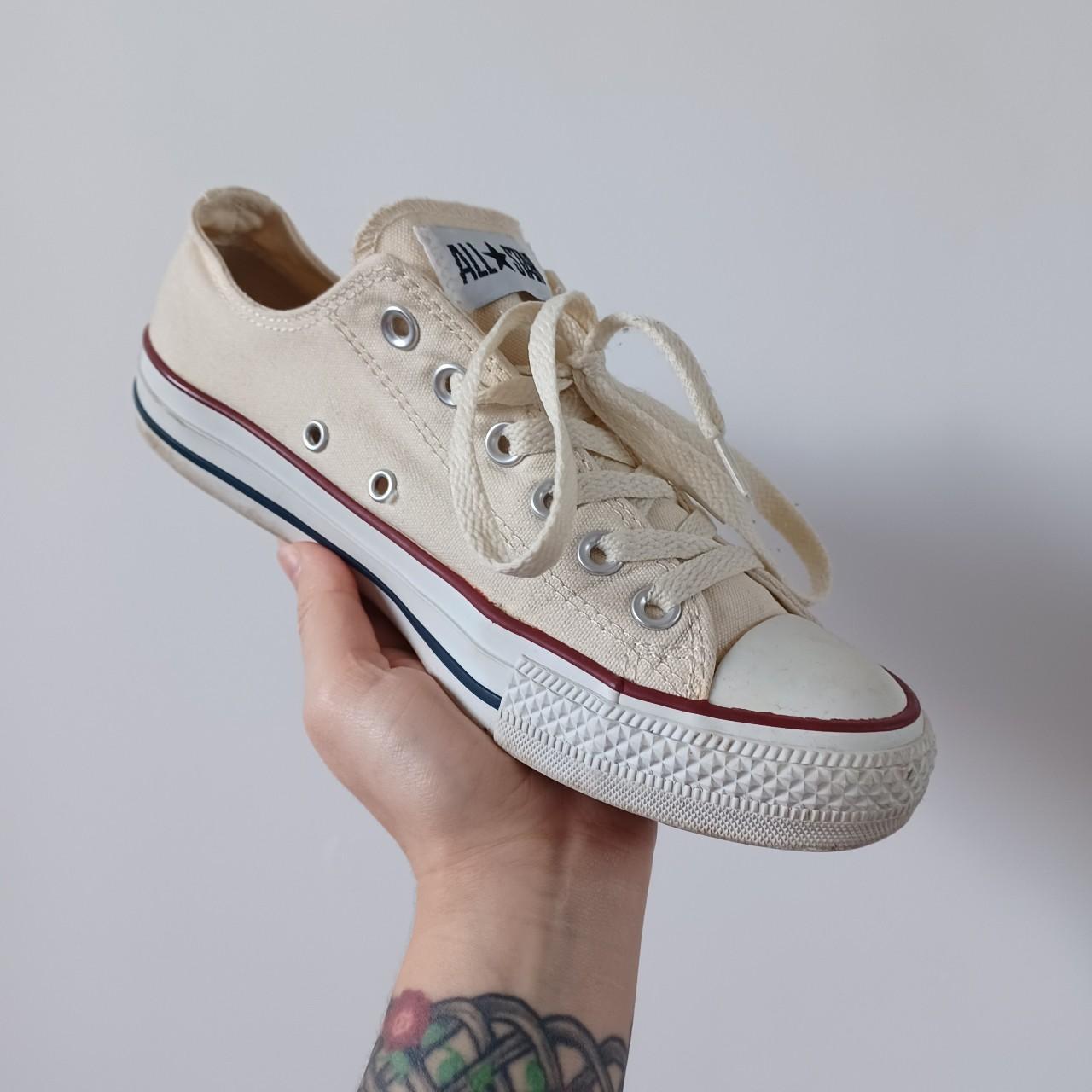 Converse Women's Cream Trainers | Depop