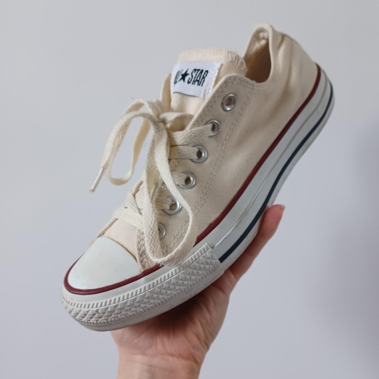 Converse Women's Cream Trainers | Depop