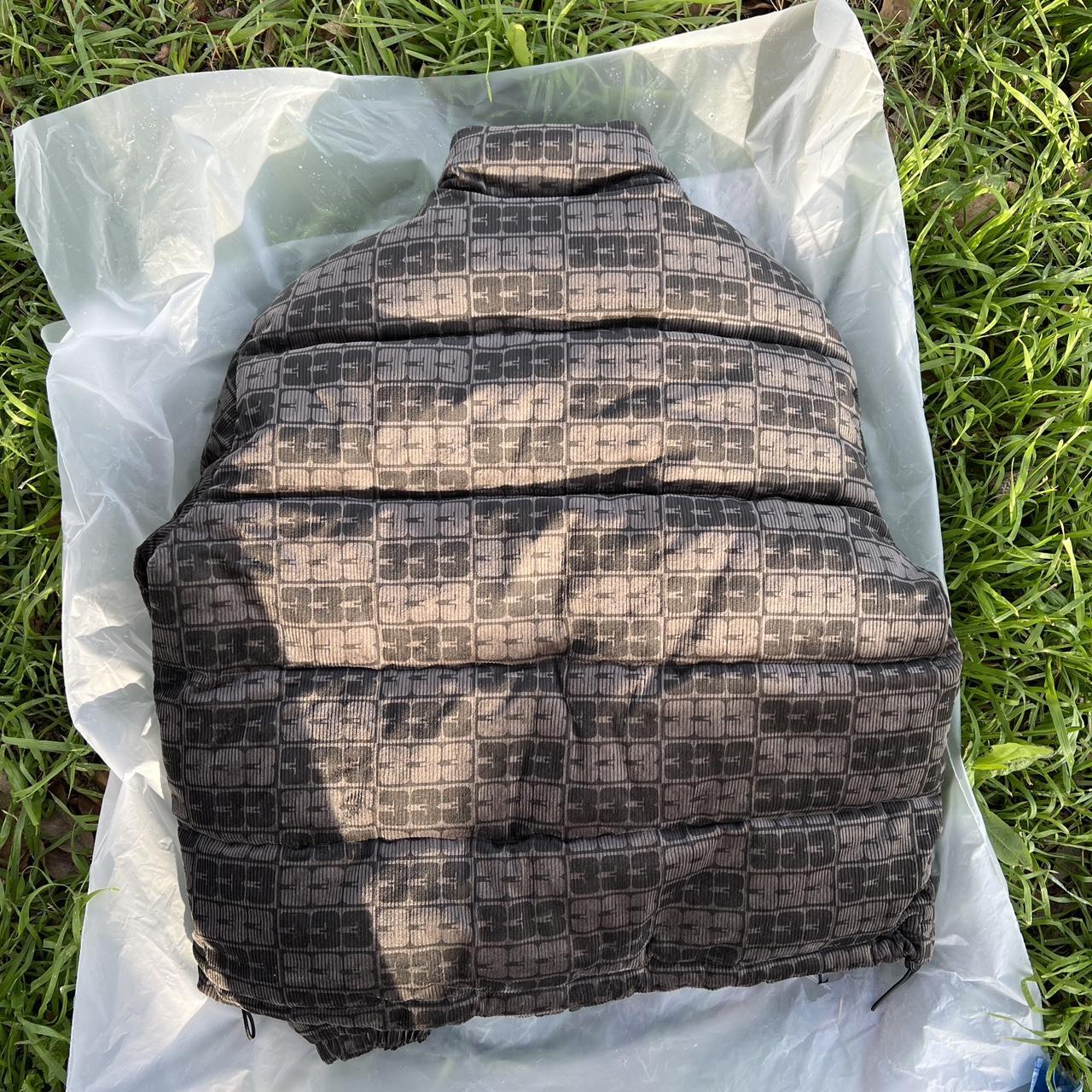 Half evil corduroy puffer Size L Super fire and... - Depop