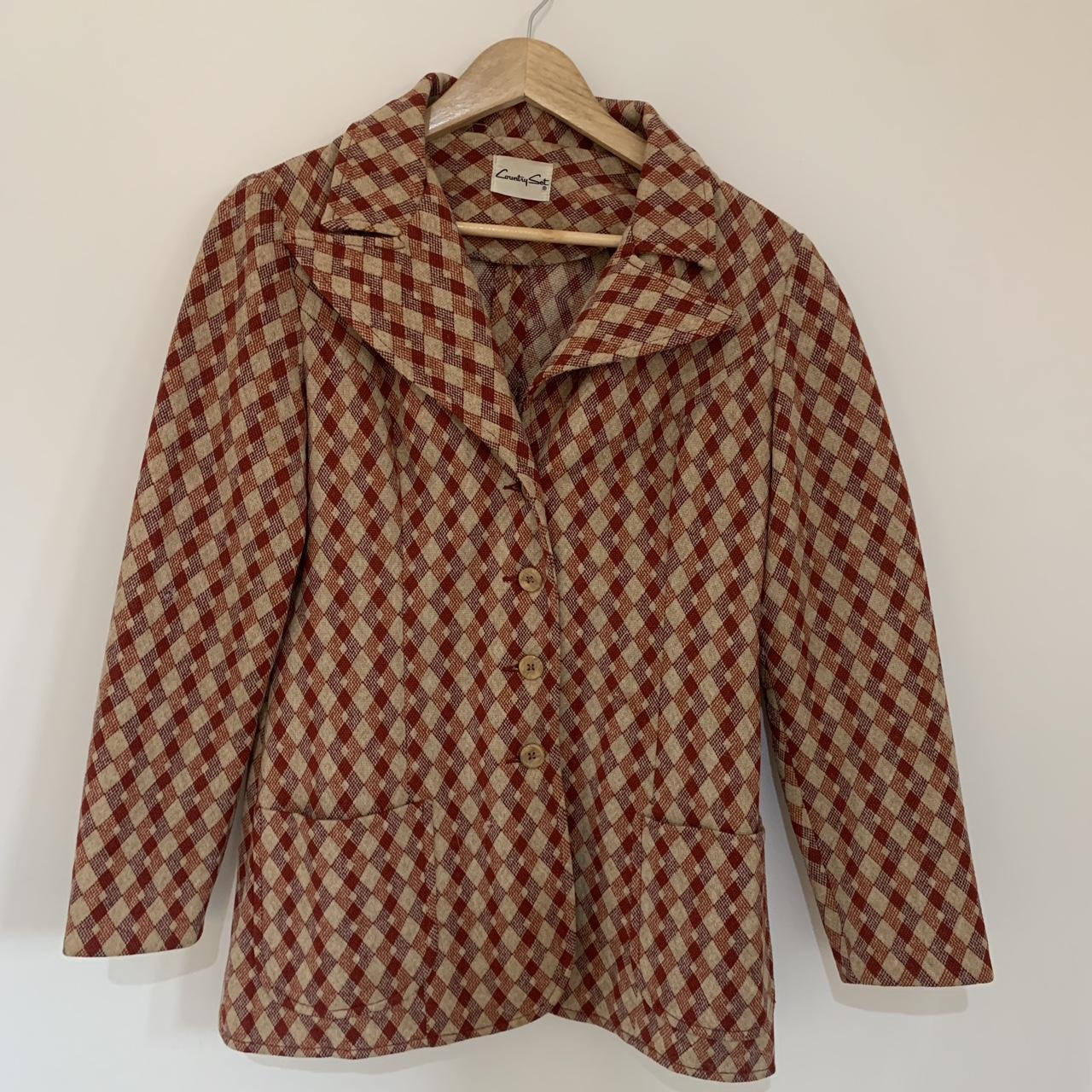 The most stunning red patterned vintage blazer. I... - Depop