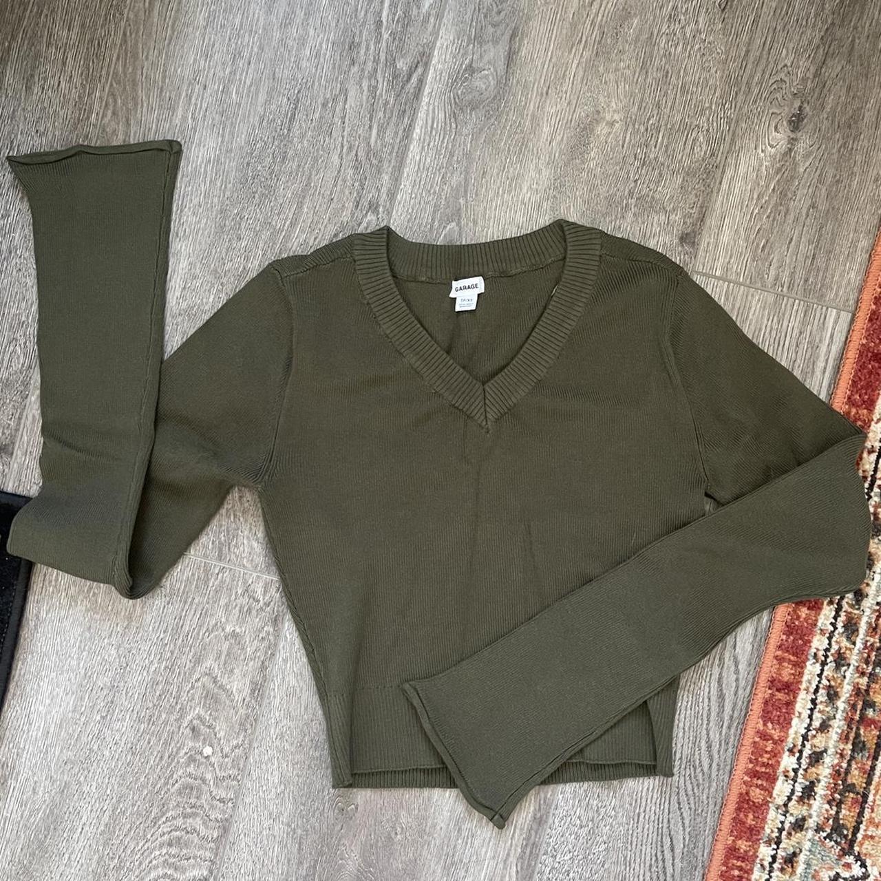 FLARE SLEEVE CROPPED SWEATERR brand new! only worn... - Depop