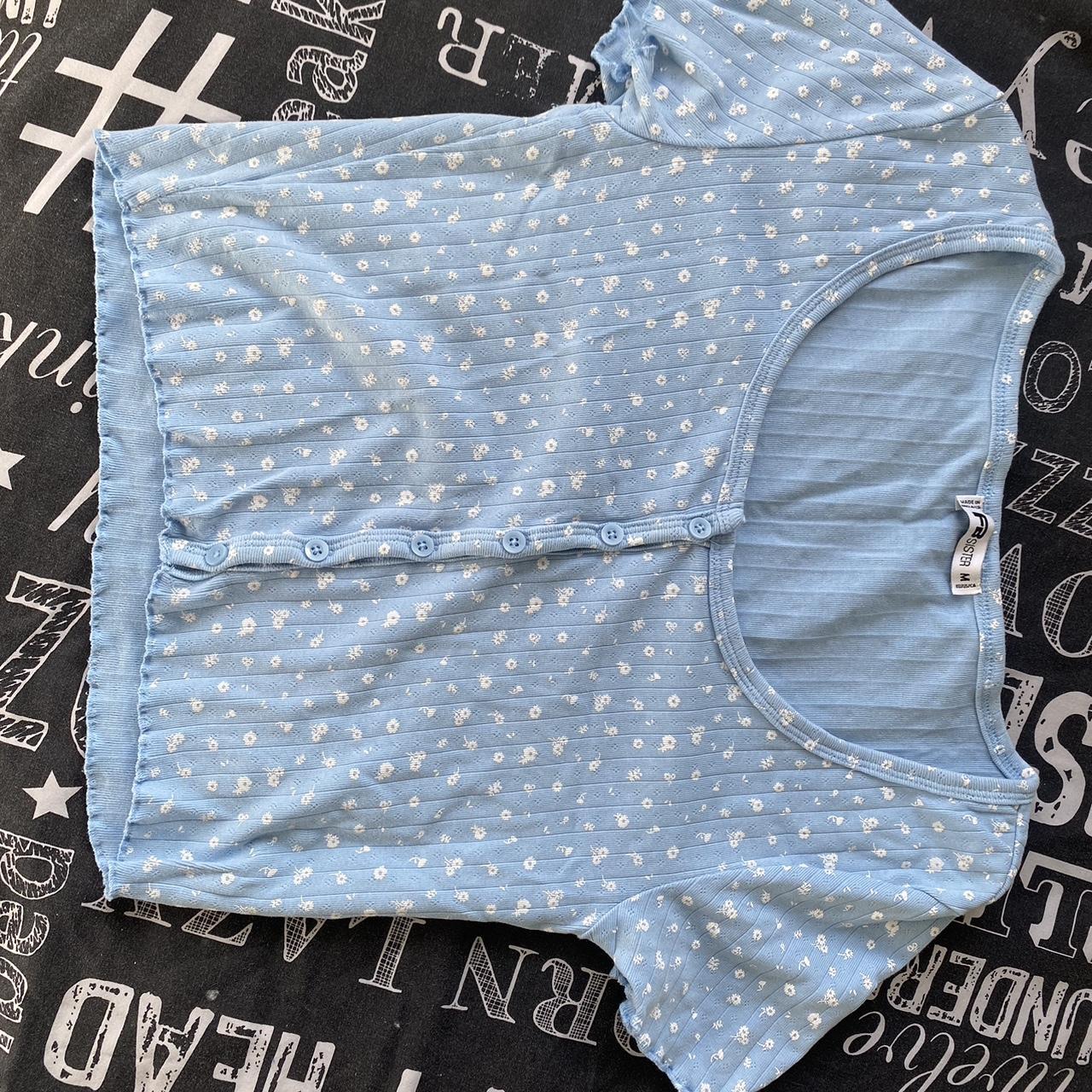 cute baby blue crop top very flattering on your... - Depop