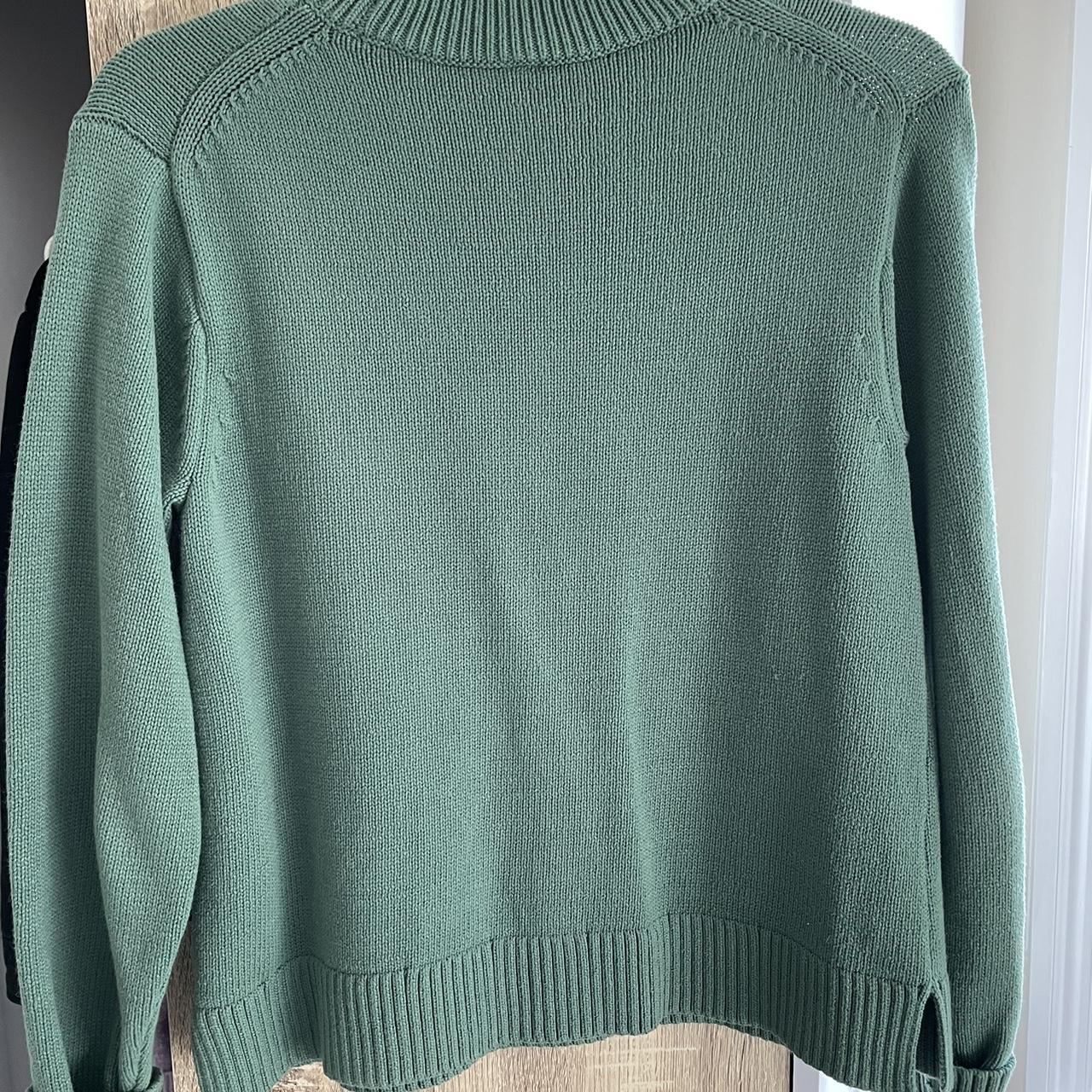 Uniqlo green jumper - so lovely just don’t get the... - Depop