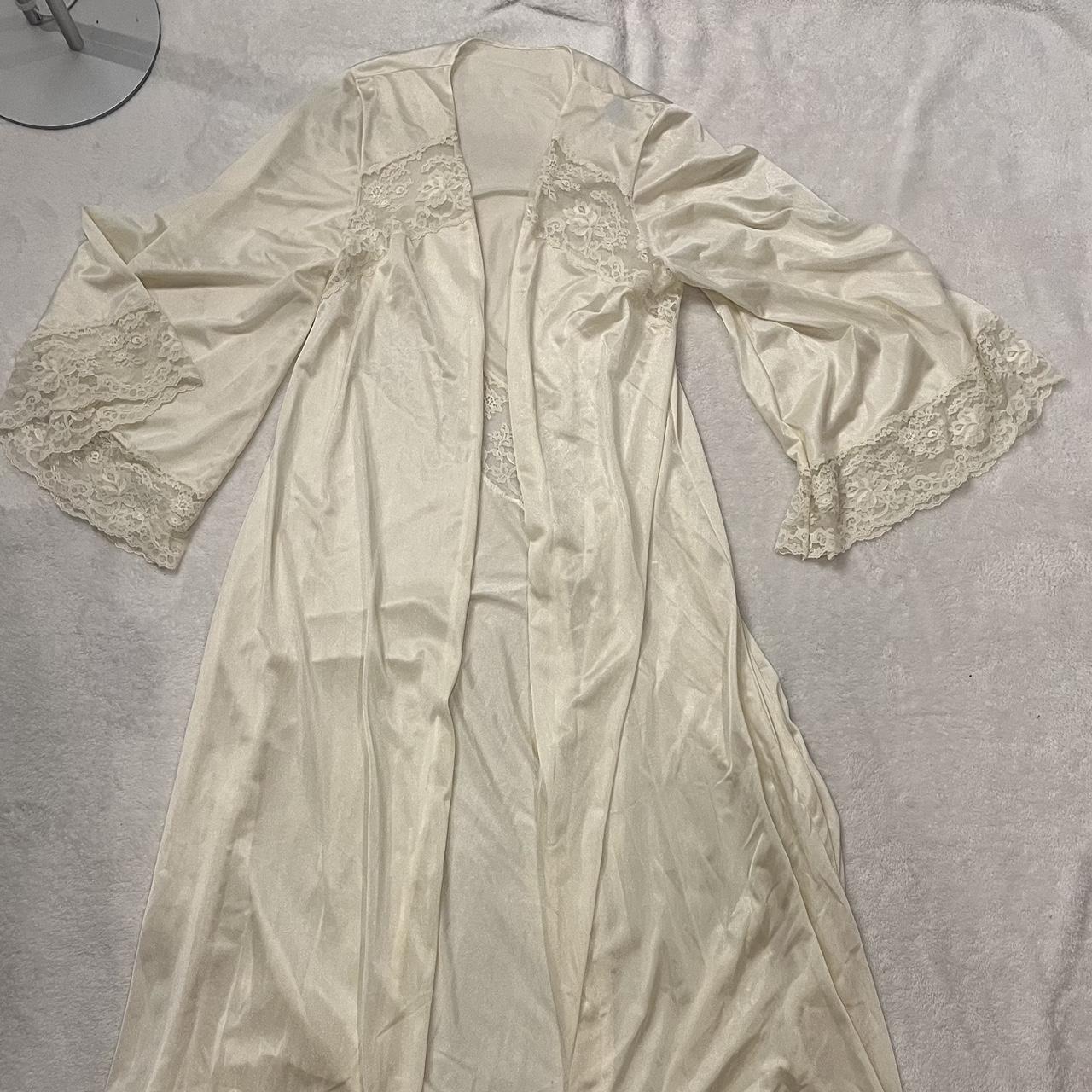 Vintage Glydons Lace Robe Nightgown Size: Large... - Depop