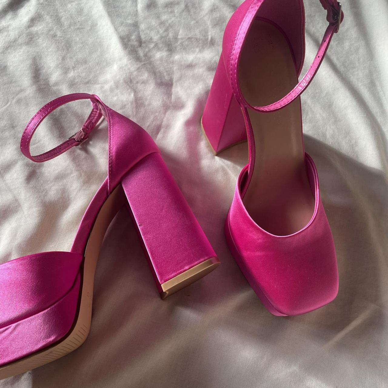 Stunning bubblegum pink satin platform block heel... - Depop
