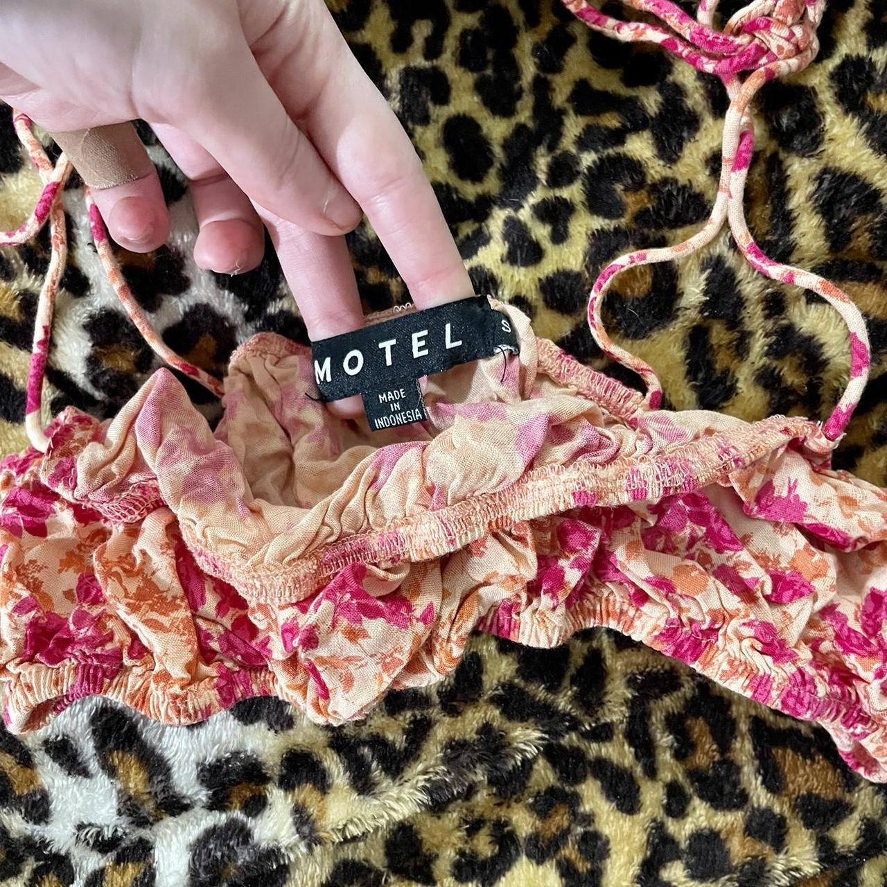 super cute and summery floral Motel Rocks bandeau top - Depop