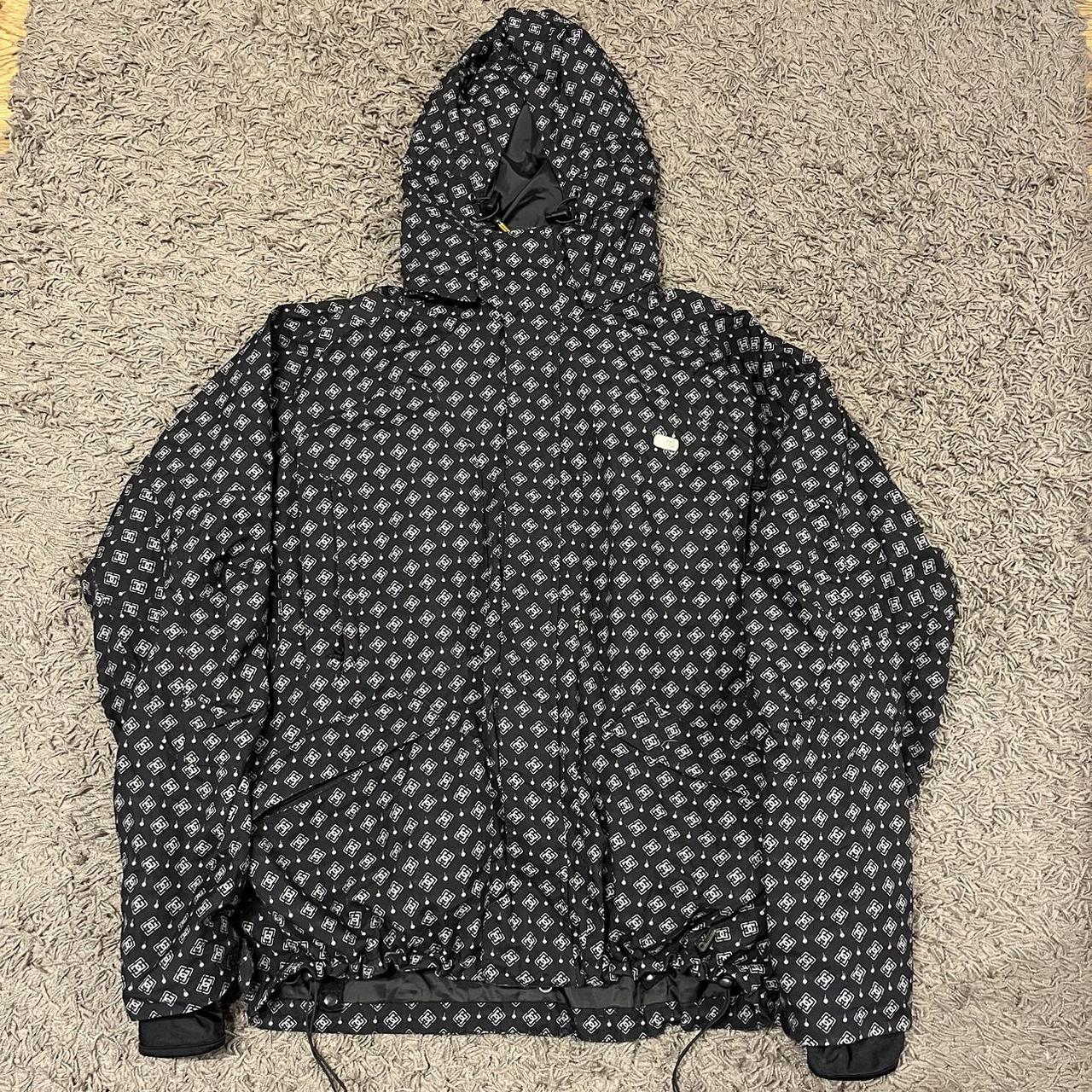 Early 2000s Y2K DC Skate Snowboard Action Sports... - Depop